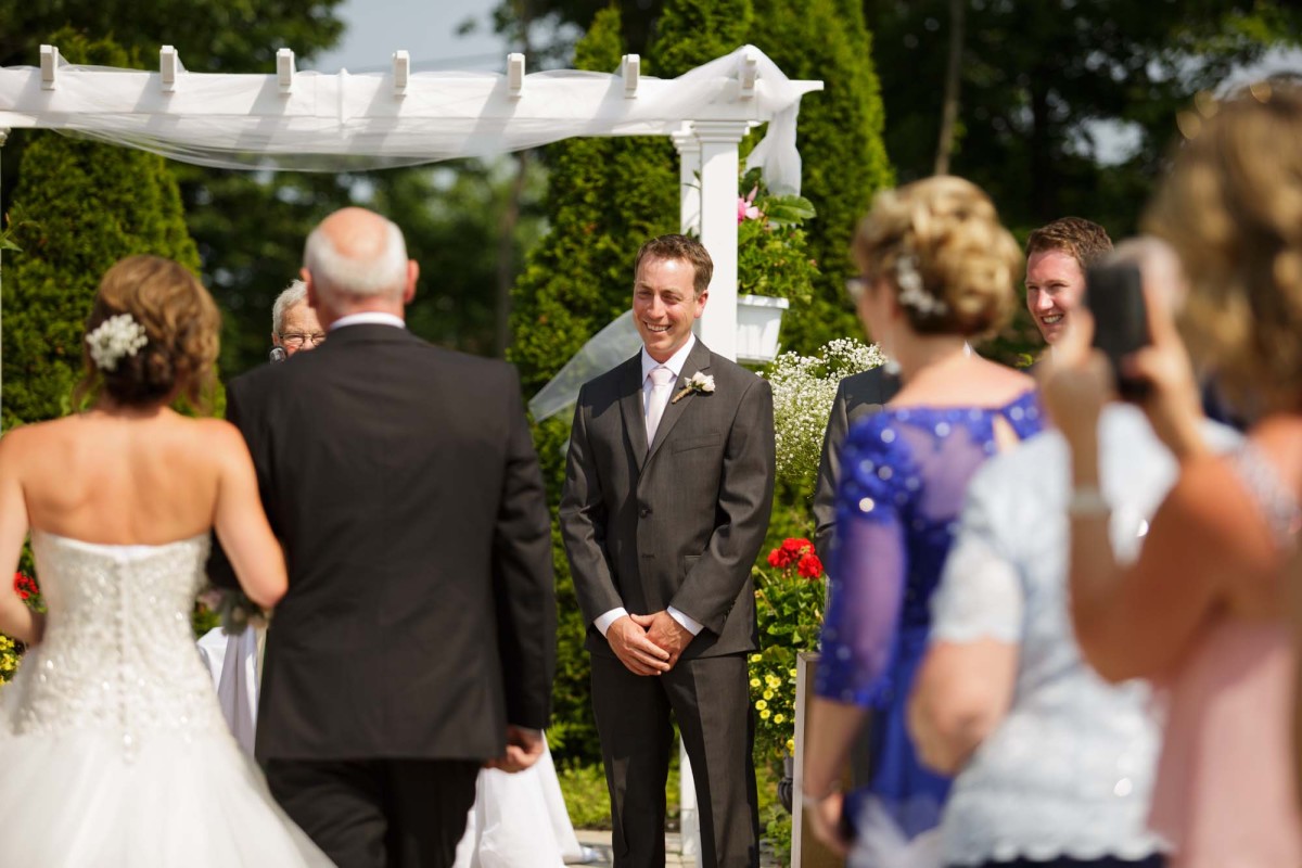 Wedding Photography at Barrie Country Club in Barrie, Ontario ...